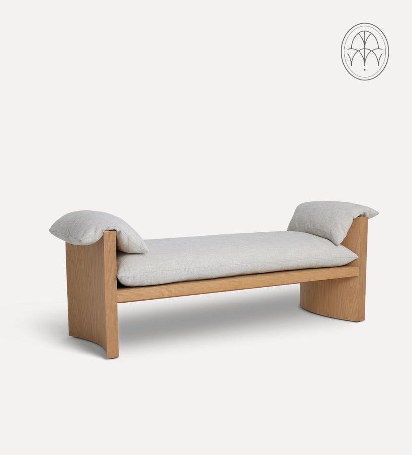 Katelyn White Oak Bench – Le Maé