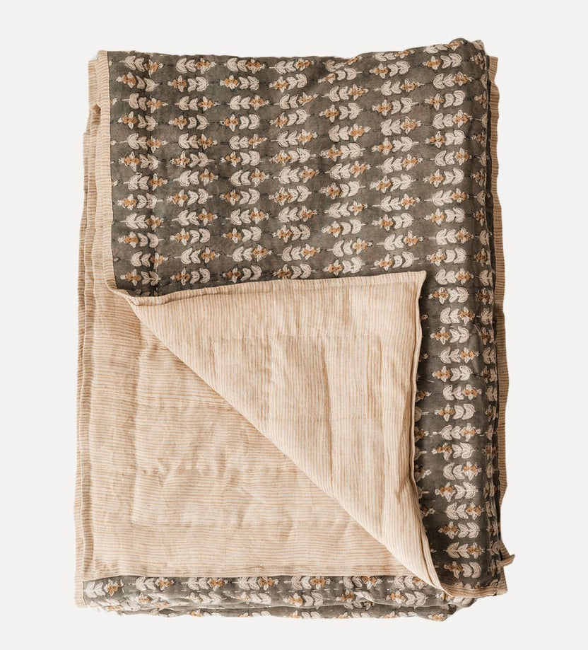 Flora Block Print Quilt in Olive – Le Maé
